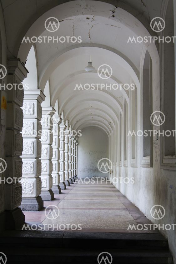 "Tbilisi's architecture, arc..." by Anna Bogush - Mostphotos