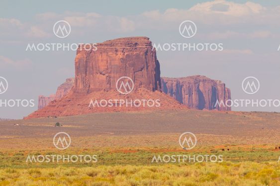 "View on Merrick Butte, East..." av Tomasz Wozniak - Mostphotos