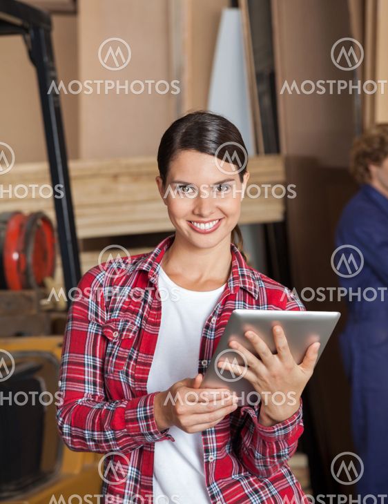 "Confident Female Supervisor..." av Doug Olson - Mostphotos