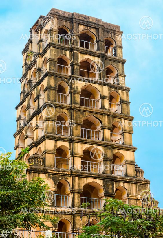 "Vijaynagara Fort of Tanjore..." by Olga Khomyakova - Mostphotos