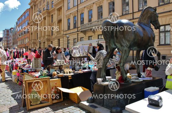 "Loppis" av Maria Groth - Mostphotos