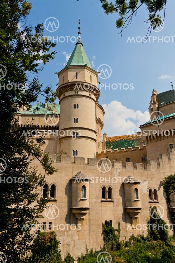 "Bojnice Castle a medieval c..." fra Dieter Hampoelz - Mostphotos