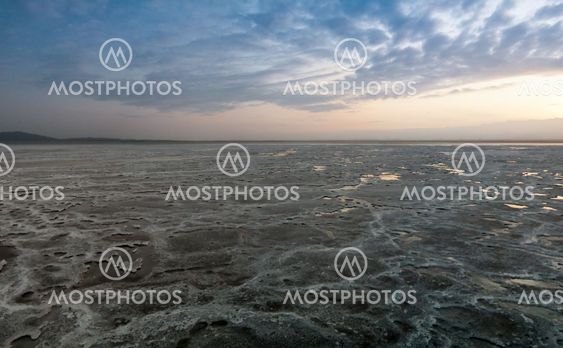 "Salt Lake Karum aka Lake As..." av Sergey Mayorov - Mostphotos
