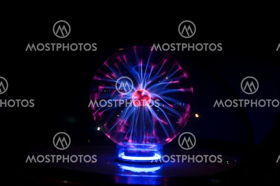 "Plasma Tesla reactor orb in..." av Mohammad Khairizal Afendy - Mostphotos