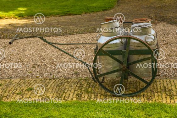 "Beemster, Netherlands, May..." fra Bert de Boer - Mostphotos
